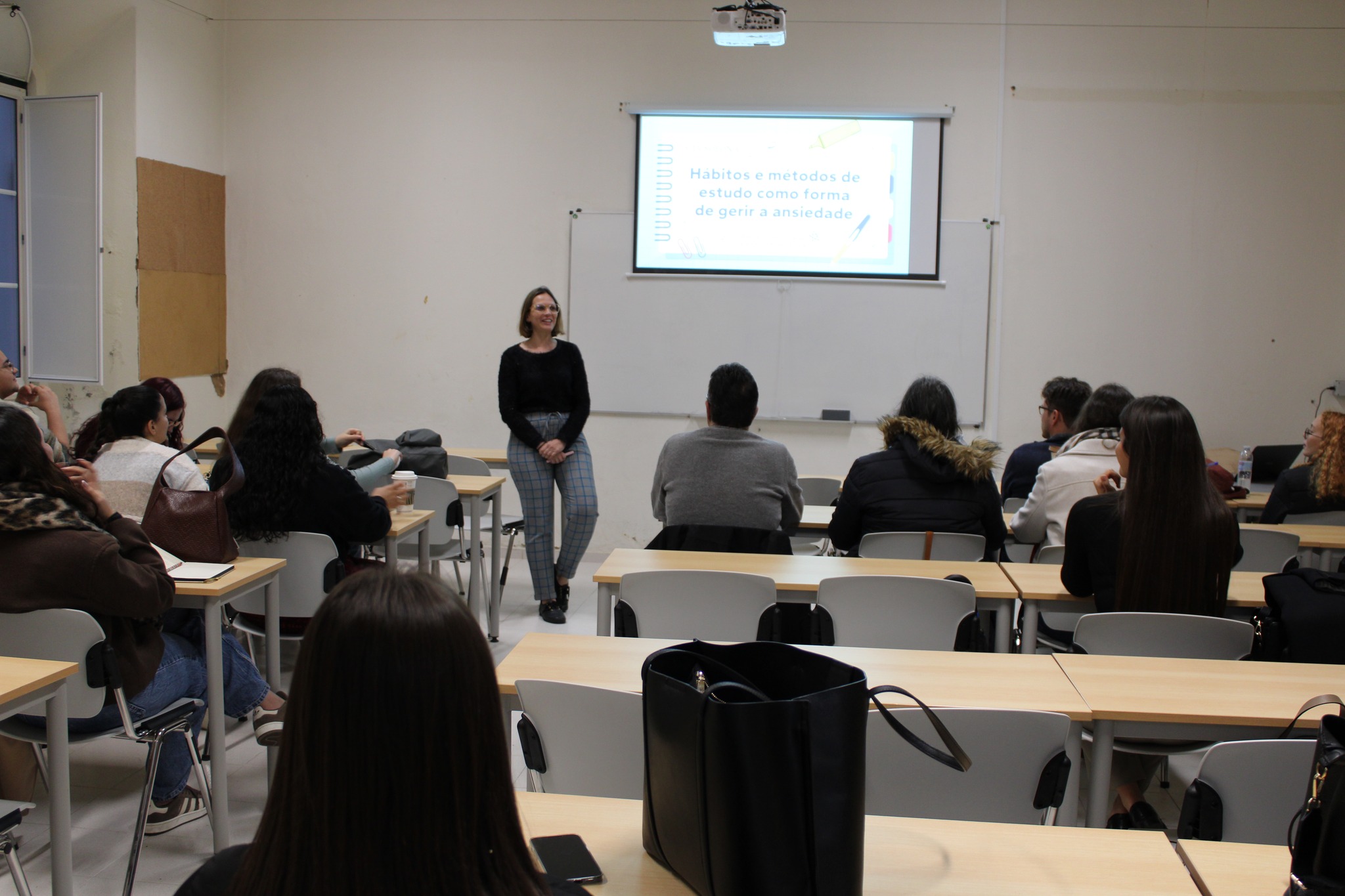 Programa sobre Saúde Mental e Bem-estar para Estudantes do ISMAT ...